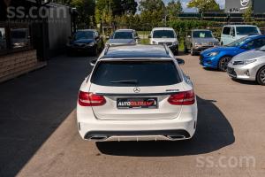 White Mercedes-Benz C 200 2016 in Riga, with an engine capacity of 2.20 L and mileage of 0 thousand km for 9950 €, photo 12 on AUTOMOTO.COM.LV