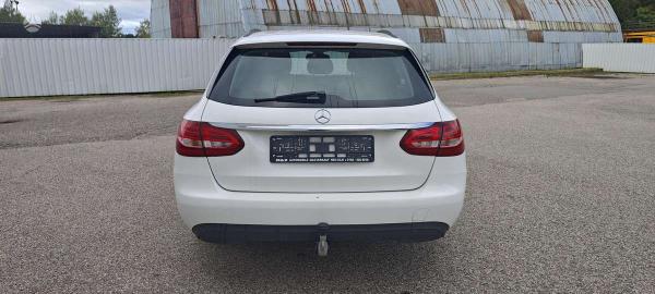 Balts Mercedes-Benz C 200 2016 Utena, ar dzinēja tilpumu 1.60 L un nobraukumu 302 tūkst. km par 7450 €, foto 5 vietnē AUTOMOTO.COM.LV