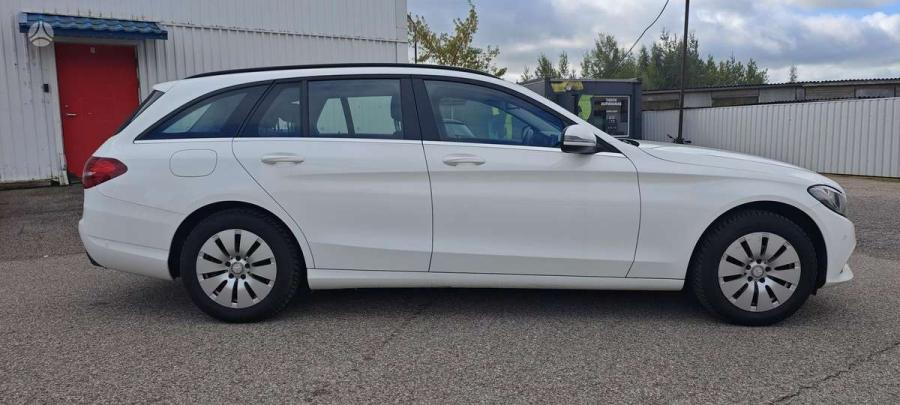 Balts Mercedes-Benz C 200 2016 Utena, ar dzinēja tilpumu 1.60 L un nobraukumu 302 tūkst. km par 7450 €, foto 7 vietnē AUTOMOTO.COM.LV