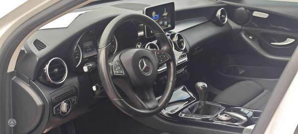Balts Mercedes-Benz C 200 2016 Utena, ar dzinēja tilpumu 1.60 L un nobraukumu 302 tūkst. km par 7450 €, foto 11 vietnē AUTOMOTO.COM.LV