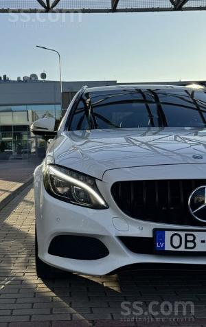 Balts Mercedes-Benz C 200 2016 Rīga, ar dzinēja tilpumu 1.60 L un nobraukumu 213 tūkst. km par 8700 €, foto 32 vietnē AUTOMOTO.COM.LV