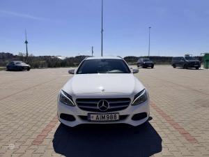 White Mercedes-Benz C 200 2017 in Vilnius, with an engine capacity of 2.14 L and mileage of 248 thousand km for 14500 €, photo 4 on AUTOMOTO.COM.LV