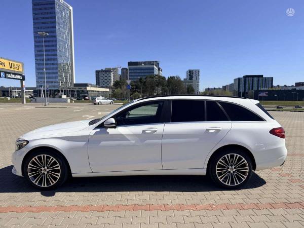 Balts Mercedes-Benz C 200 2017 Viļņa, ar dzinēja tilpumu 2.14 L un nobraukumu 248 tūkst. km par 14500 €, foto 4 vietnē AUTOMOTO.COM.LV