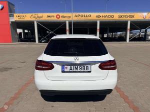 White Mercedes-Benz C 200 2017 in Vilnius, with an engine capacity of 2.14 L and mileage of 248 thousand km for 14500 €, photo 9 on AUTOMOTO.COM.LV