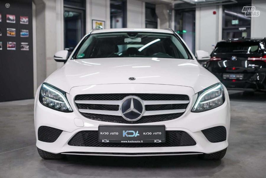 Balts Mercedes-Benz C 200 2018 Marijampole, ar dzinēja tilpumu 2.00 L un nobraukumu 195 tūkst. km par 13950 €, foto 3 vietnē AUTOMOTO.COM.LV