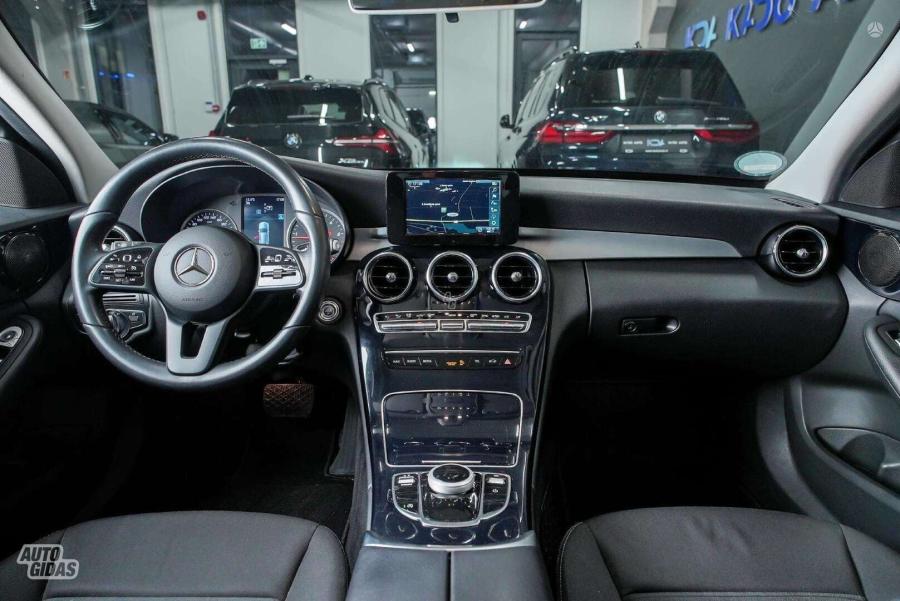 Balts Mercedes-Benz C 200 2018 Marijampole, ar dzinēja tilpumu 2.00 L un nobraukumu 195 tūkst. km par 13950 €, foto 15 vietnē AUTOMOTO.COM.LV