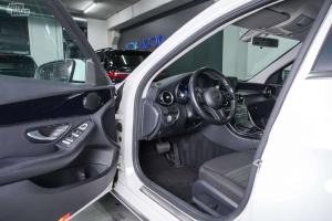 Balts Mercedes-Benz C 200 2018 Marijampole, ar dzinēja tilpumu 2.00 L un nobraukumu 195 tūkst. km par 13950 €, foto 20 vietnē AUTOMOTO.COM.LV