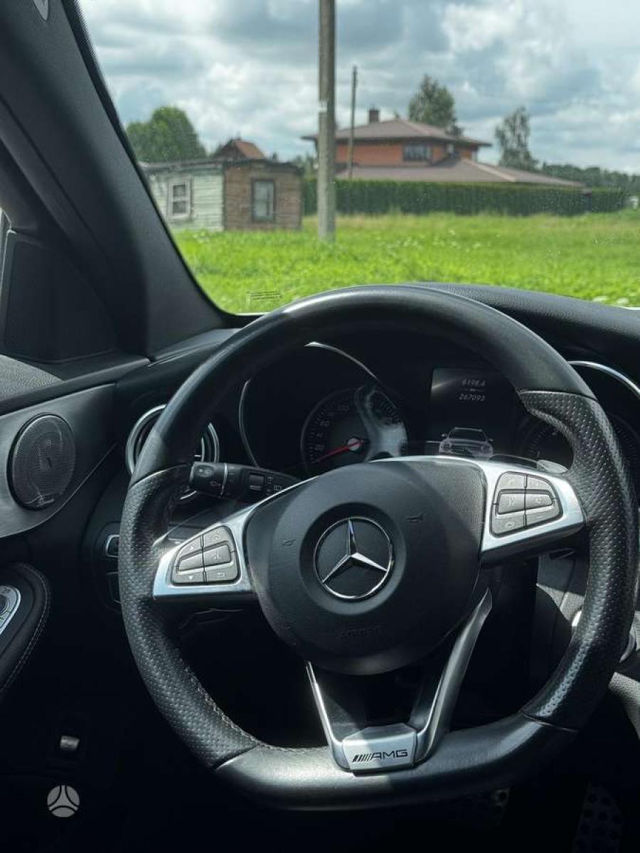 White Mercedes-Benz C 200 2018 in Kaunas, with an engine capacity of 2.14 L and mileage of 267 thousand km for 13900 €, photo 8 on AUTOMOTO.COM.LV
