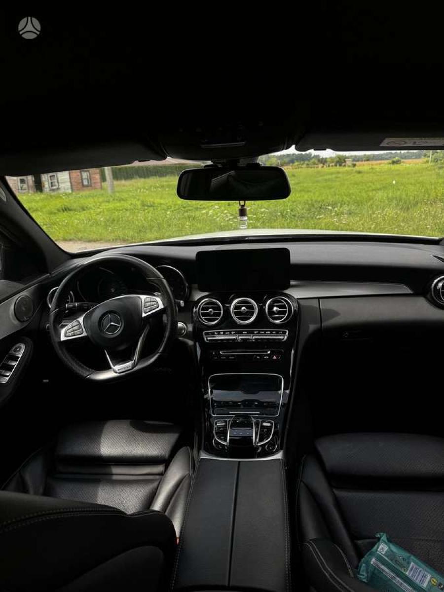White Mercedes-Benz C 200 2018 in Kaunas, with an engine capacity of 2.14 L and mileage of 267 thousand km for 13900 €, photo 11 on AUTOMOTO.COM.LV