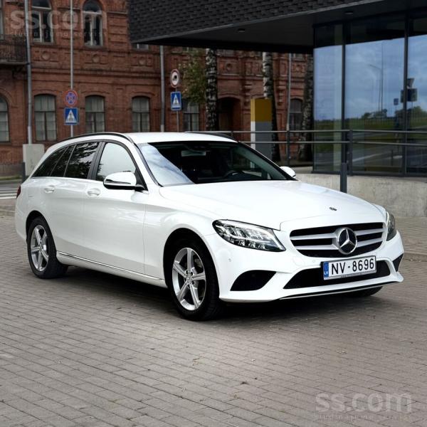 White Mercedes-Benz C 200 2019 in Daugavpils, with an engine capacity of 1.60 L and mileage of 255 thousand km for 16700 €, photo 1 on AUTOMOTO.COM.LV