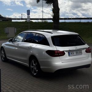 Белый Мерседес Ц 200 2019 в Даугавпилс, объемом двигателя 1.60 л и пробегом 255 тыс. км за 16700 €, фото 5 на AUTOMOTO.COM.LV