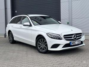 White Mercedes-Benz C 200 2019 in Vilnius, with an engine capacity of 1.60 L and mileage of 268 thousand km for 16500 €, photo 6 on AUTOMOTO.COM.LV