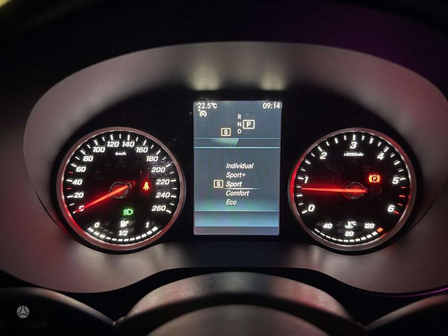 White Mercedes-Benz C 200 2019 in Vilnius, with an engine capacity of 1.60 L and mileage of 268 thousand km for 16500 €, photo 13 on AUTOMOTO.COM.LV