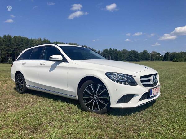 White Mercedes-Benz C 200 2020 in Druskininkai, with an engine capacity of 1.60 L and mileage of 176 thousand km for 18300 €, photo 2 on AUTOMOTO.COM.LV