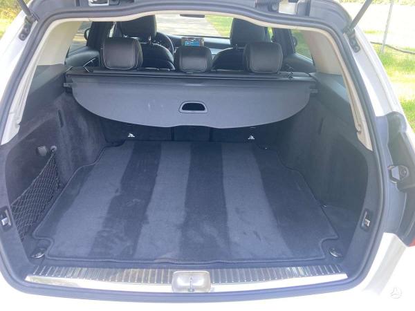 White Mercedes-Benz C 200 2020 in Druskininkai, with an engine capacity of 1.60 L and mileage of 176 thousand km for 18300 €, photo 10 on AUTOMOTO.COM.LV