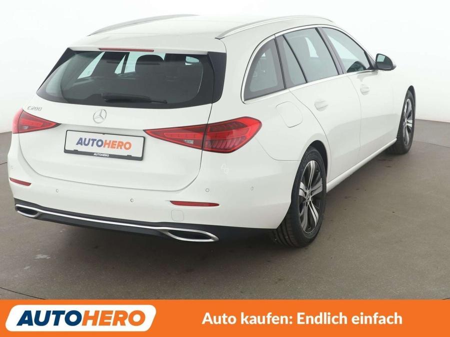 Balts Mercedes-Benz C 200 2022 Kauņa, ar dzinēja tilpumu 1.50 L un nobraukumu 63 tūkst. km par 30846 €, foto 6 vietnē AUTOMOTO.COM.LV
