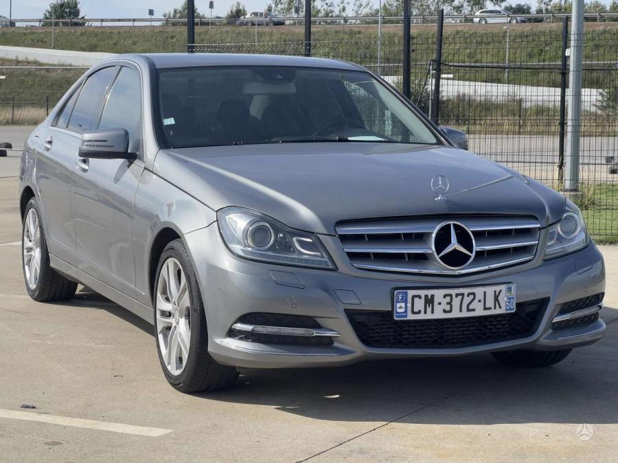 Dzeltens Mercedes-Benz C 200 2012 Klaipėda, ar dzinēja tilpumu 2.00 L un nobraukumu 191 tūkst. km par 7000 €, foto 3 vietnē AUTOMOTO.COM.LV