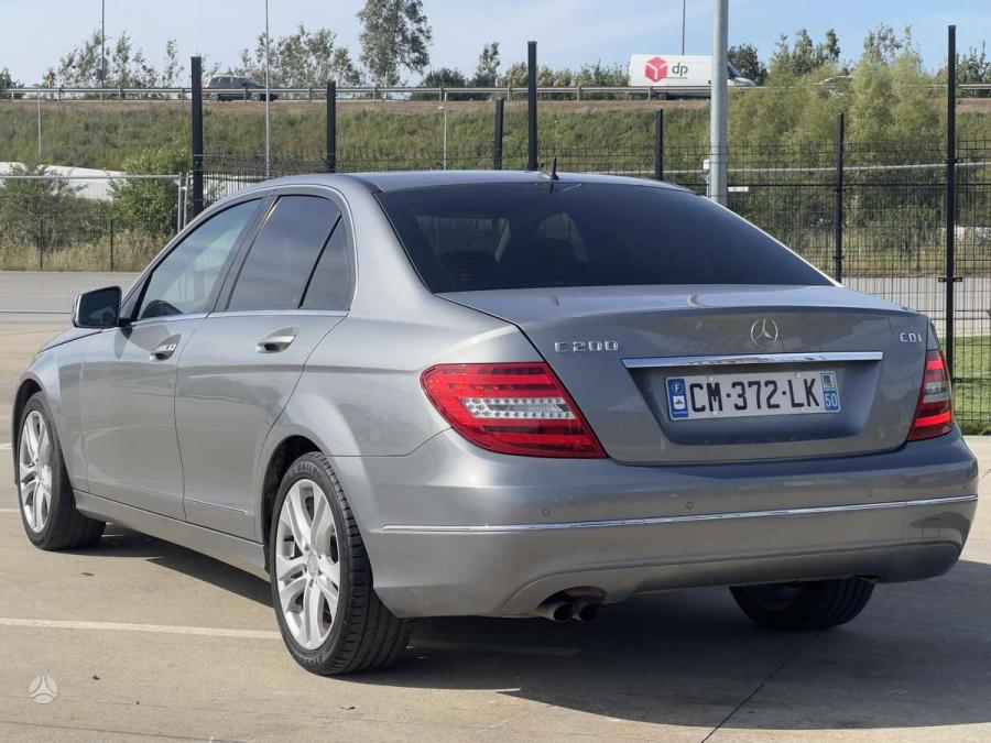 Dzeltens Mercedes-Benz C 200 2012 Klaipėda, ar dzinēja tilpumu 2.00 L un nobraukumu 191 tūkst. km par 7000 €, foto 7 vietnē AUTOMOTO.COM.LV