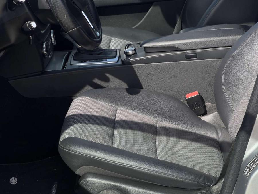 Dzeltens Mercedes-Benz C 200 2012 Klaipėda, ar dzinēja tilpumu 2.00 L un nobraukumu 191 tūkst. km par 7000 €, foto 9 vietnē AUTOMOTO.COM.LV