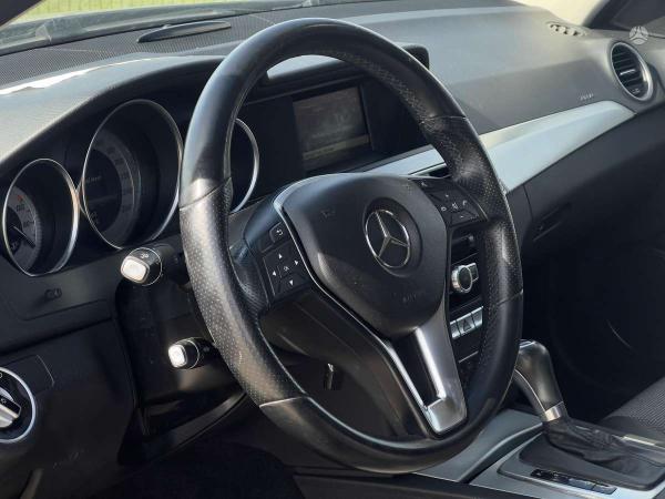Mercedes-Benz C 200 2012 Klaipėda vietnē Dzeltens Mercedes-Benz C 200 2012 Klaipėda, ar dzinēja tilpumu 2.00 L un nobraukumu 191 tūkst. km par 7000 €, foto 10 vietnē AUTOMOTO.COM.LV