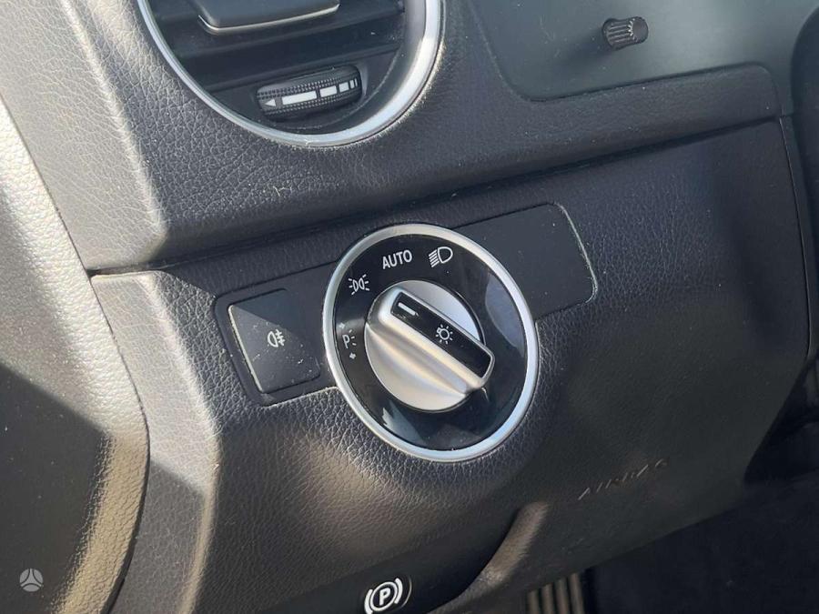 Dzeltens Mercedes-Benz C 200 2012 Klaipėda, ar dzinēja tilpumu 2.00 L un nobraukumu 191 tūkst. km par 7000 €, foto 12 vietnē AUTOMOTO.COM.LV