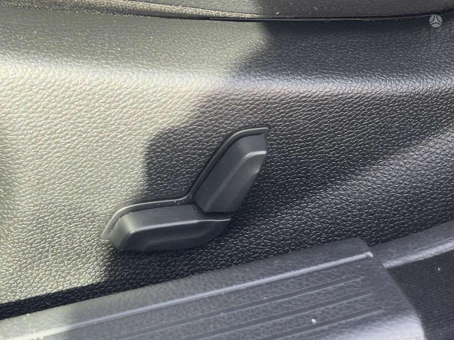 Dzeltens Mercedes-Benz C 200 2012 Klaipėda, ar dzinēja tilpumu 2.00 L un nobraukumu 191 tūkst. km par 7000 €, foto 14 vietnē AUTOMOTO.COM.LV