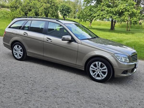 Dzeltens Mercedes-Benz C 200 2008 Jēkabpils, ar dzinēja tilpumu 2.20 L un nobraukumu 302 tūkst. km par 4890 €, foto 2 vietnē AUTOMOTO.COM.LV