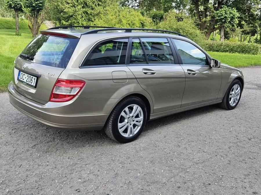 Yellow Mercedes-Benz C 200 2008 in Jekabpils, with an engine capacity of 2.20 L and mileage of 302 thousand km for 4890 €, photo 6 on AUTOMOTO.COM.LV