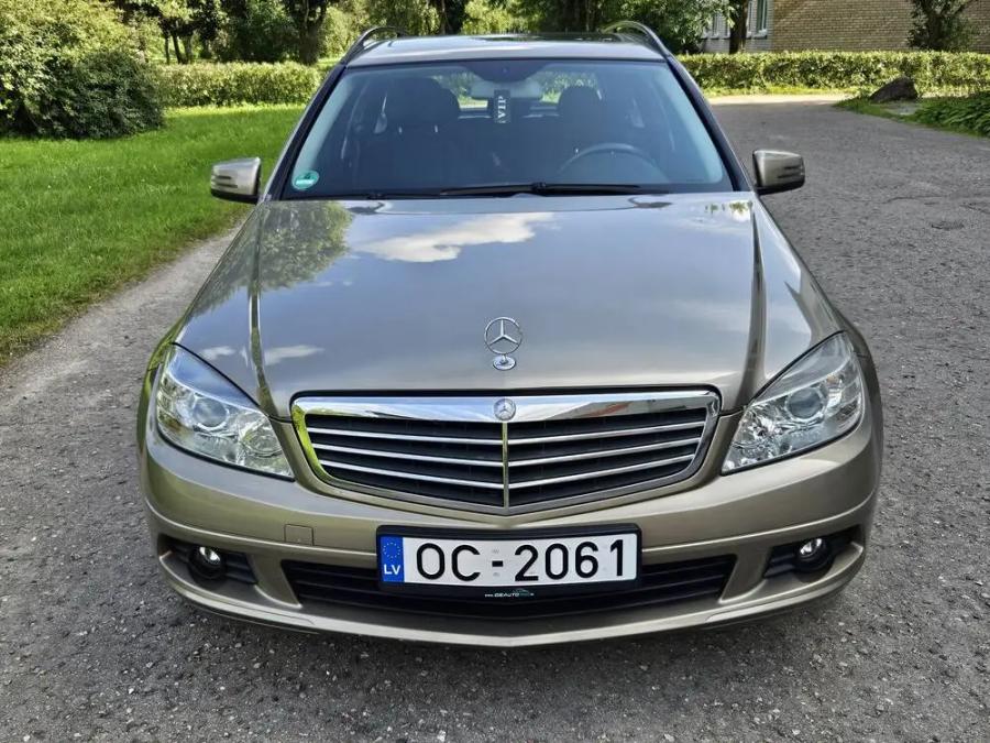 Yellow Mercedes-Benz C 200 2008 in Jekabpils, with an engine capacity of 2.20 L and mileage of 302 thousand km for 4890 €, photo 12 on AUTOMOTO.COM.LV
