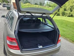 Yellow Mercedes-Benz C 200 2008 in Jekabpils, with an engine capacity of 2.20 L and mileage of 302 thousand km for 4890 €, photo 19 on AUTOMOTO.COM.LV