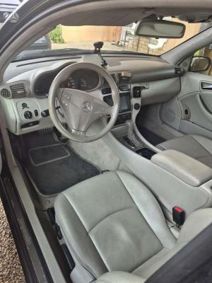 Melns Mercedes-Benz c-220 2002 Šauļi, ar dzinēja tilpumu 2.20 L un nobraukumu 277 tūkst. km par 1700 €, foto 3 vietnē AUTOMOTO.COM.LV
