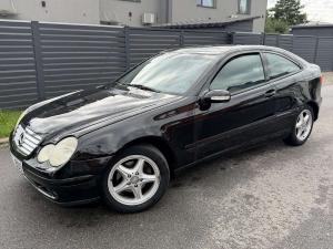 Melns Mercedes-Benz c-220 2002 Kauņa, ar dzinēja tilpumu 2.15 L un nobraukumu 368 tūkst. km par 850 €, foto 3 vietnē AUTOMOTO.COM.LV