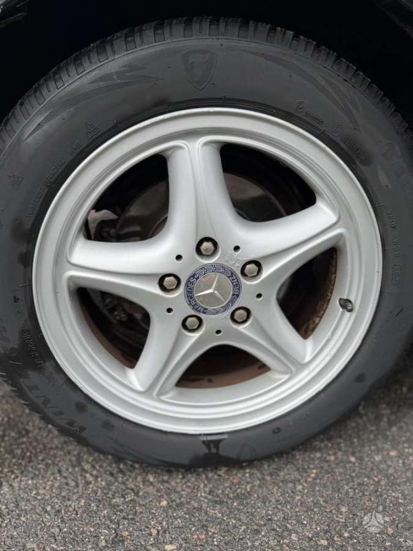 Melns Mercedes-Benz c-220 2002 Kauņa, ar dzinēja tilpumu 2.15 L un nobraukumu 368 tūkst. km par 850 €, foto 7 vietnē AUTOMOTO.COM.LV