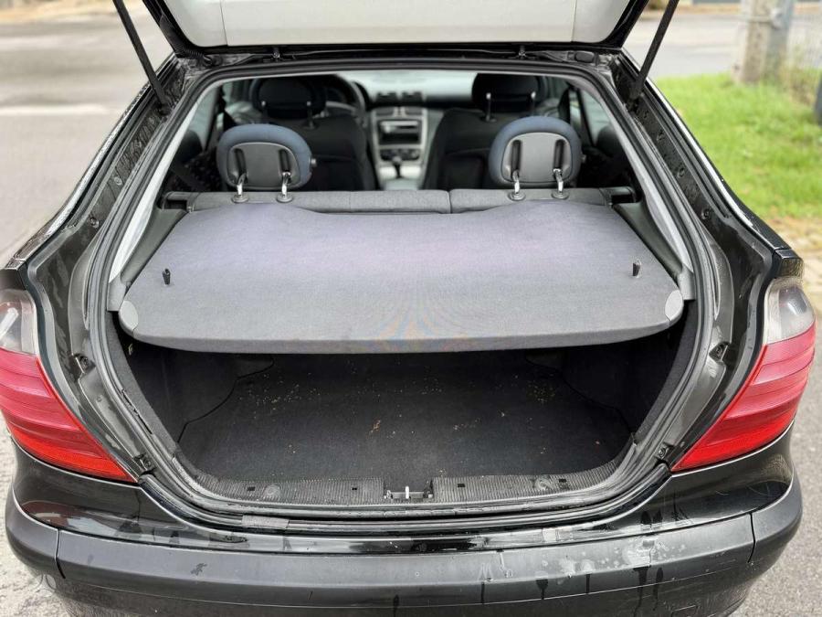 Melns Mercedes-Benz c-220 2002 Kauņa, ar dzinēja tilpumu 2.15 L un nobraukumu 368 tūkst. km par 850 €, foto 11 vietnē AUTOMOTO.COM.LV