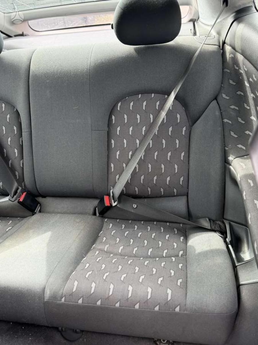 Melns Mercedes-Benz c-220 2002 Kauņa, ar dzinēja tilpumu 2.15 L un nobraukumu 368 tūkst. km par 850 €, foto 13 vietnē AUTOMOTO.COM.LV