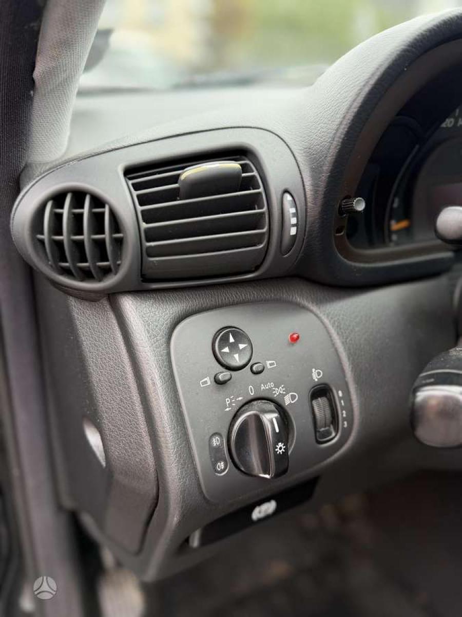 Melns Mercedes-Benz c-220 2002 Kauņa, ar dzinēja tilpumu 2.15 L un nobraukumu 368 tūkst. km par 850 €, foto 19 vietnē AUTOMOTO.COM.LV