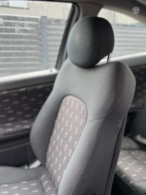 Melns Mercedes-Benz c-220 2002 Kauņa, ar dzinēja tilpumu 2.15 L un nobraukumu 368 tūkst. km par 850 €, foto 25 vietnē AUTOMOTO.COM.LV
