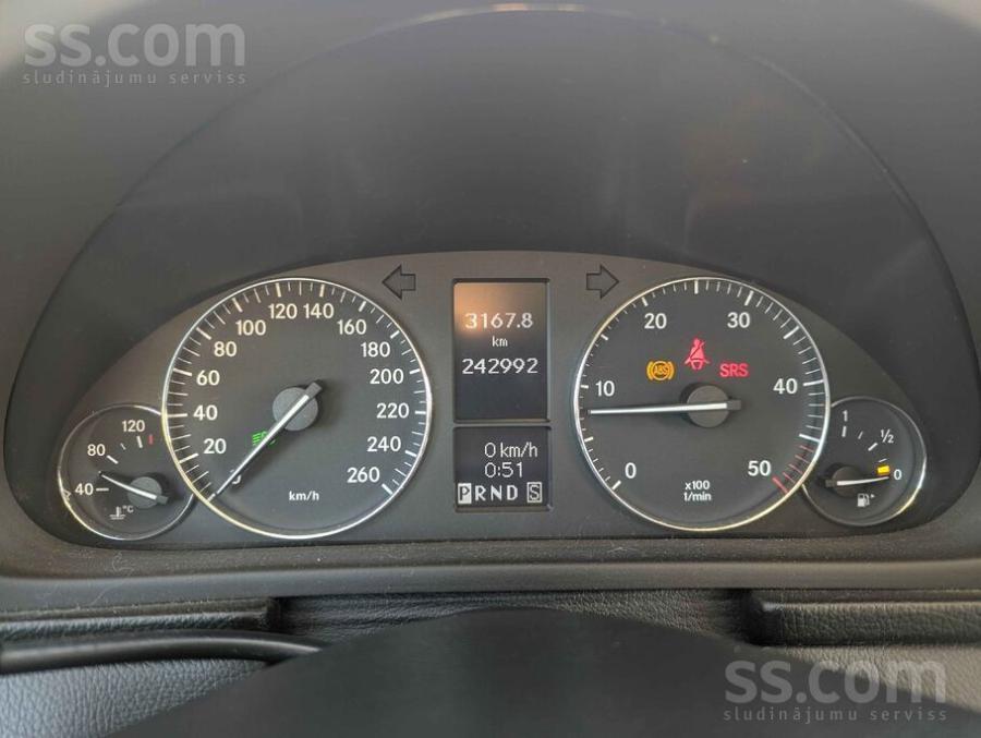 Melns Mercedes-Benz c-220 2006 Rīga, ar dzinēja tilpumu 2.20 L un nobraukumu 243 tūkst. km par 2899 €, foto 6 vietnē AUTOMOTO.COM.LV