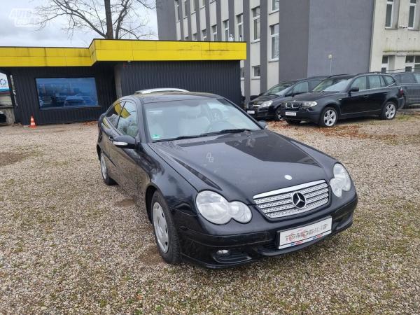Black Mercedes-Benz c-220 2007 in Kaunas, with an engine capacity of 2.20 L and mileage of 300 thousand km for 1850 €, photo 1 on AUTOMOTO.COM.LV