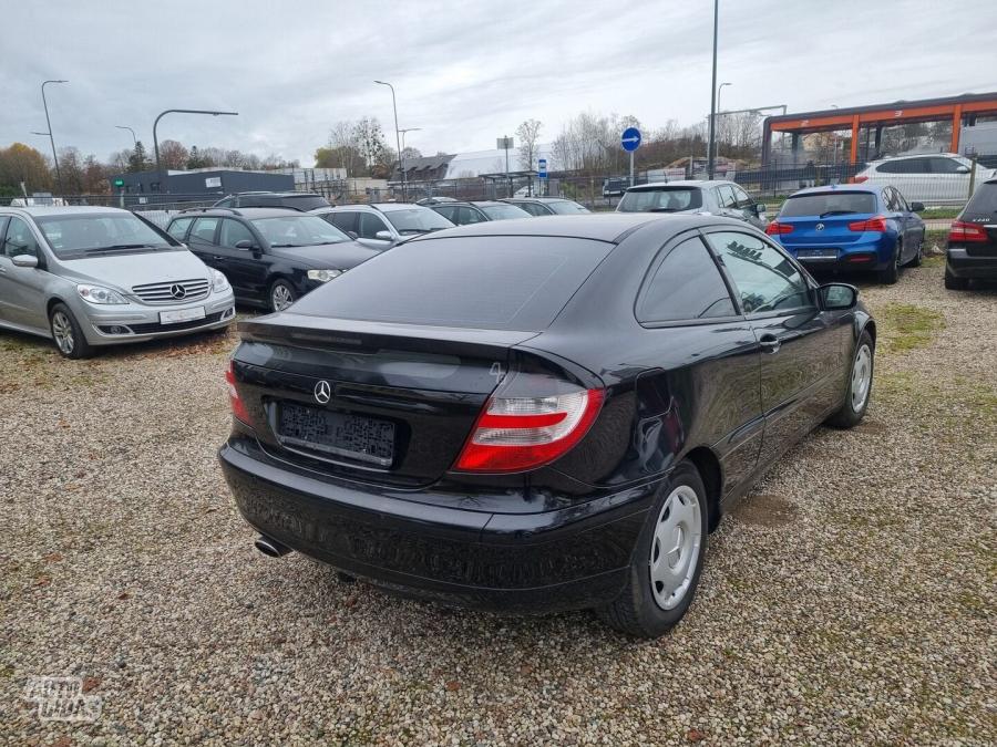 Melns Mercedes-Benz c-220 2007 Kauņa, ar dzinēja tilpumu 2.20 L un nobraukumu 300 tūkst. km par 1850 €, foto 2 vietnē AUTOMOTO.COM.LV