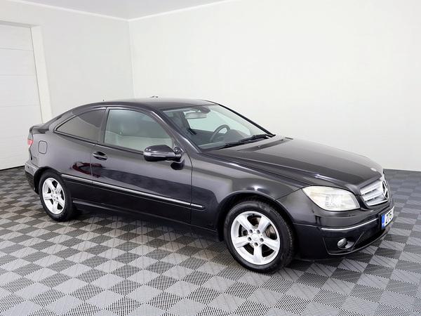 Melns Mercedes-Benz c-220 2010 Tallina, ar dzinēja tilpumu 2.10 L un nobraukumu 229 tūkst. km par 3199 €, foto 1 vietnē AUTOMOTO.COM.LV