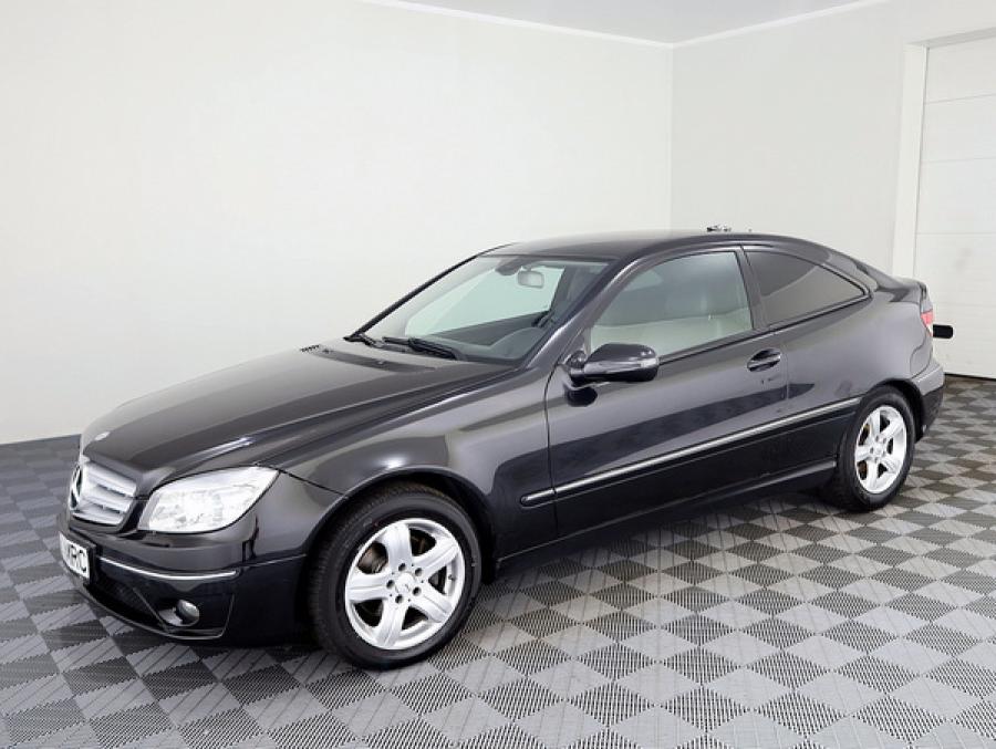 Melns Mercedes-Benz c-220 2010 Tallina, ar dzinēja tilpumu 2.10 L un nobraukumu 229 tūkst. km par 3199 €, foto 3 vietnē AUTOMOTO.COM.LV