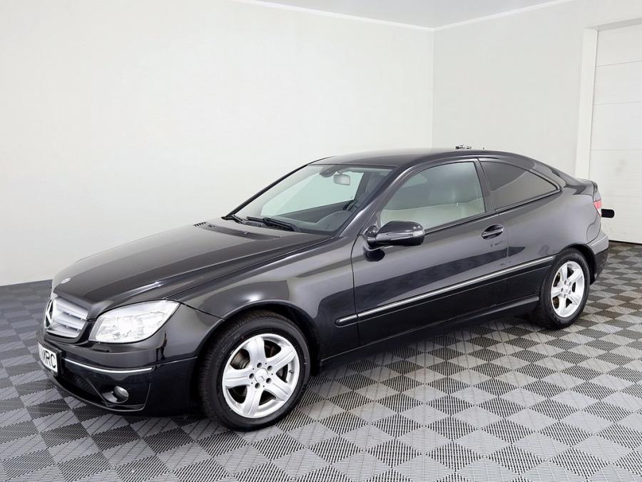 Melns Mercedes-Benz c-220 2010 Tallina, ar dzinēja tilpumu 2.10 L un nobraukumu 229 tūkst. km par 3199 €, foto 10 vietnē AUTOMOTO.COM.LV