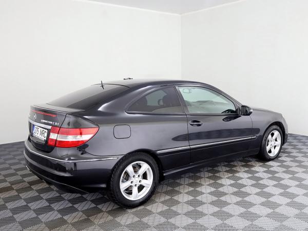 Melns Mercedes-Benz c-220 2010 Tallina, ar dzinēja tilpumu 2.10 L un nobraukumu 229 tūkst. km par 3199 €, foto 10 vietnē AUTOMOTO.COM.LV