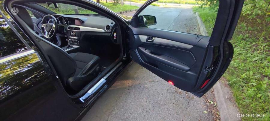 Melns Mercedes-Benz c-220 2011 Šauļi, ar dzinēja tilpumu 2.20 L un nobraukumu 340 tūkst. km par 6350 €, foto 11 vietnē AUTOMOTO.COM.LV