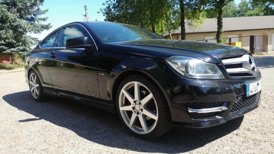 Melns Mercedes-Benz c-220 2012 Panevēža, ar dzinēja tilpumu 2.14 L un nobraukumu 130 tūkst. km par 6950 €, foto 1 vietnē AUTOMOTO.COM.LV