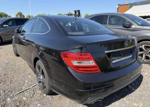 Black Mercedes-Benz c-220 2013 in Jonava, with an engine capacity of 2.20 L and mileage of 237 thousand km for 5950 €, photo 8 on AUTOMOTO.COM.LV