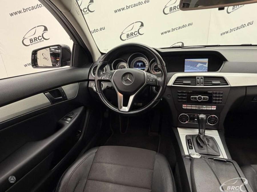 Black Mercedes-Benz c-220 2014 in Vilnius, with an engine capacity of 2.14 L and mileage of 217 thousand km for 9000 €, photo 10 on AUTOMOTO.COM.LV