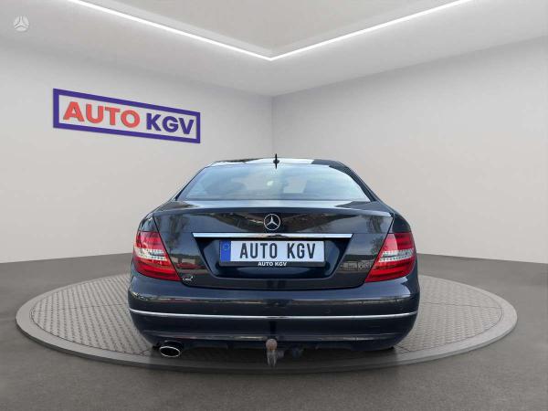 Melns Mercedes-Benz c-220 2014 Kauņa, ar dzinēja tilpumu 2.10 L un nobraukumu 355 tūkst. km par 8499 €, foto 4 vietnē AUTOMOTO.COM.LV