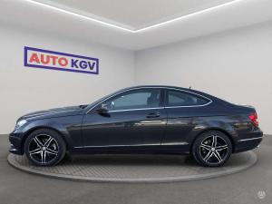Black Mercedes-Benz c-220 2014 in Kaunas, with an engine capacity of 2.10 L and mileage of 355 thousand km for 8499 €, photo 3 on AUTOMOTO.COM.LV